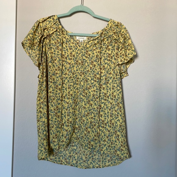 Max Studio | Tops | Max Studio Fluttersleeve Yellow Floral Top | Poshmark